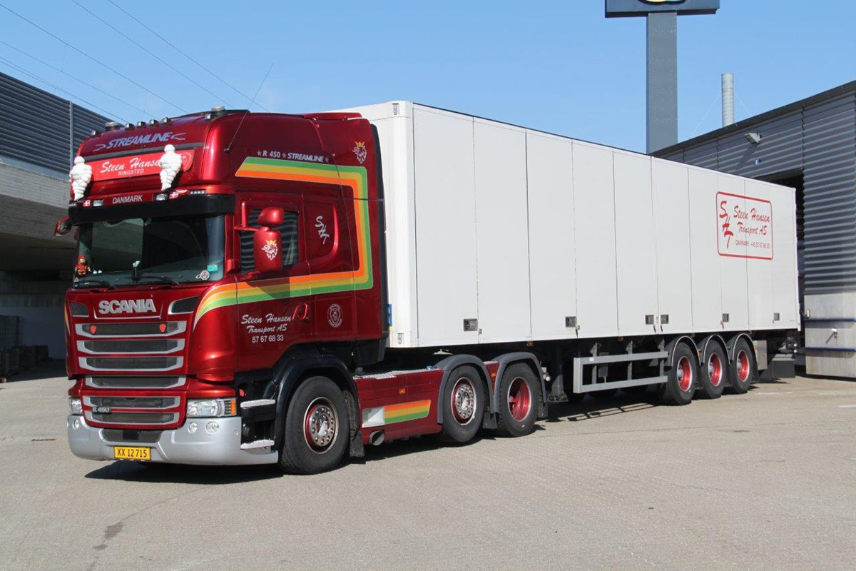 WSI 01-3547 SCANIA STREAMLINE TOPLINE 6X2 TWINSTEER BOX TRAILER