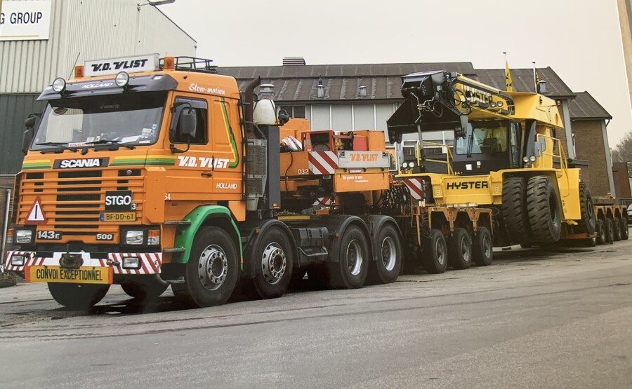 WSI 01-3387 SCANIA 3 SERIES 8X4 INTER COMBI SCHEUERLE SET - V.D. V...
