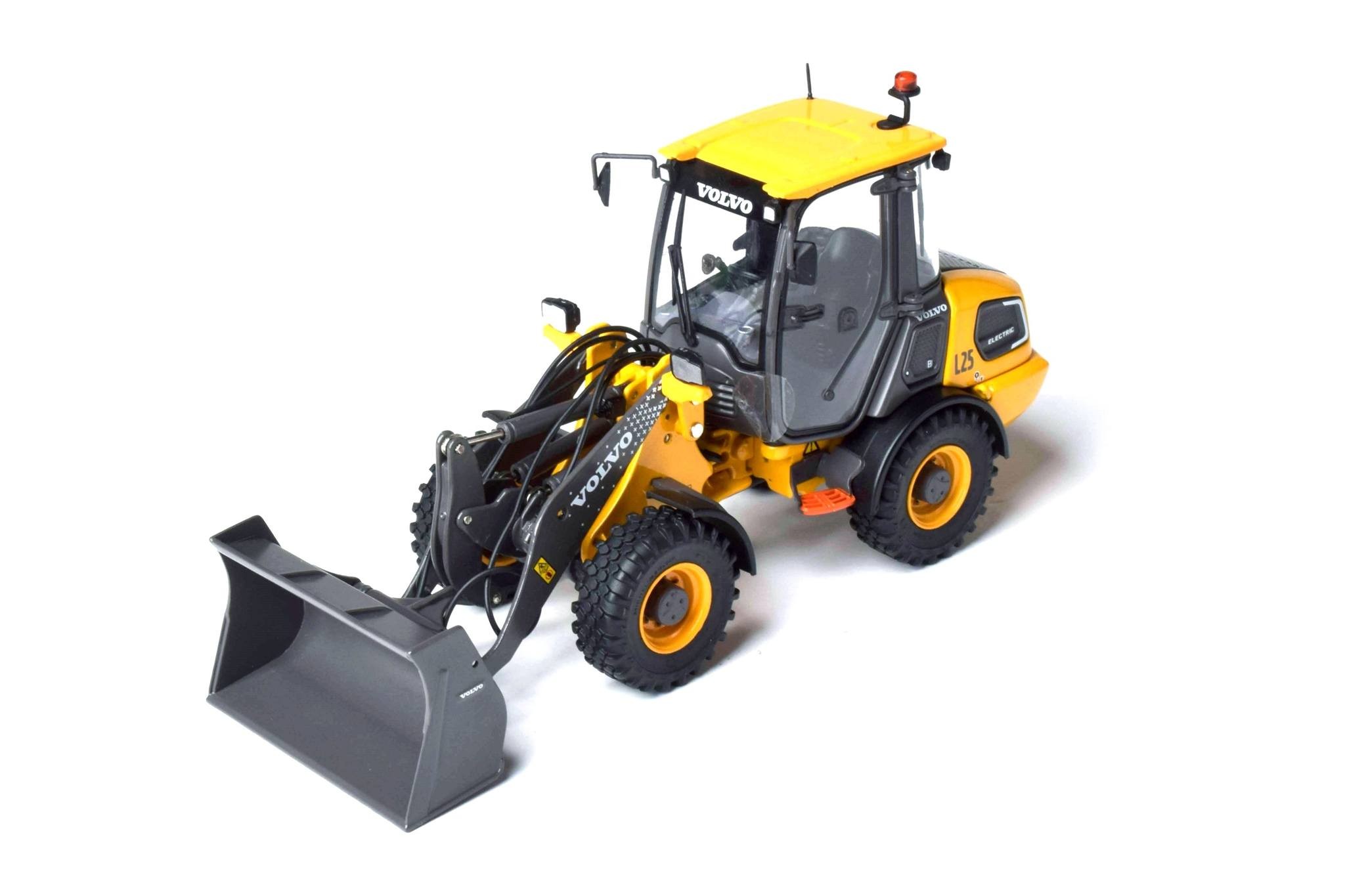 AT3200164 Volvo L25 Compact Wheel Loader Electric AT COLLECTIONS