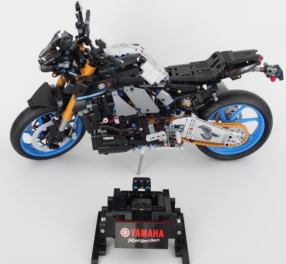 LEGO TECHNIC 42159 YAMAHA MT 2022 LEGO