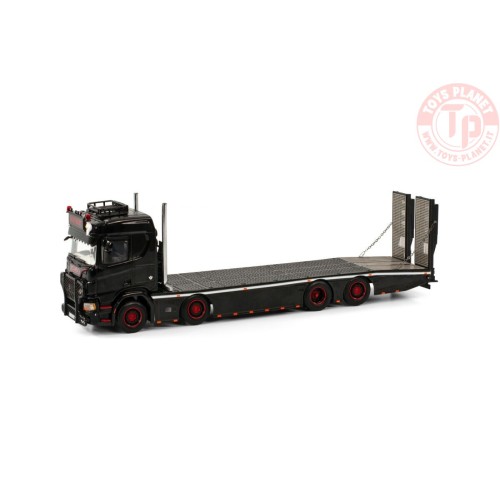 WSI 01-3902 SCANIA R NORMAL CR20N 8X2 TAG AXLE RIGED RESIN FLAT BE...