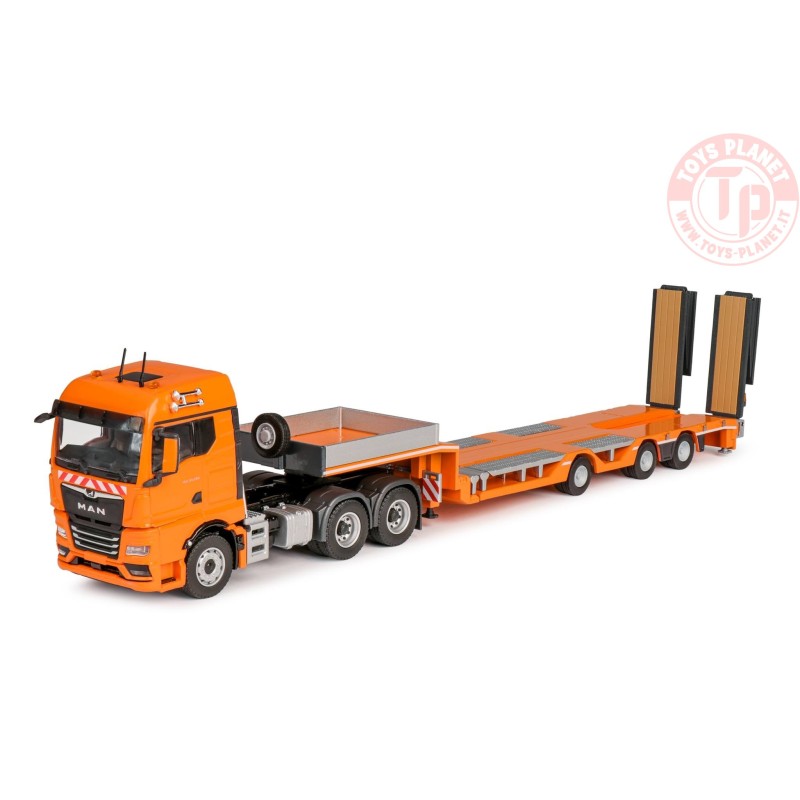 MAN TGX GM cabin 3-axle Goldhofer stepstar 4-axle plateau trailer