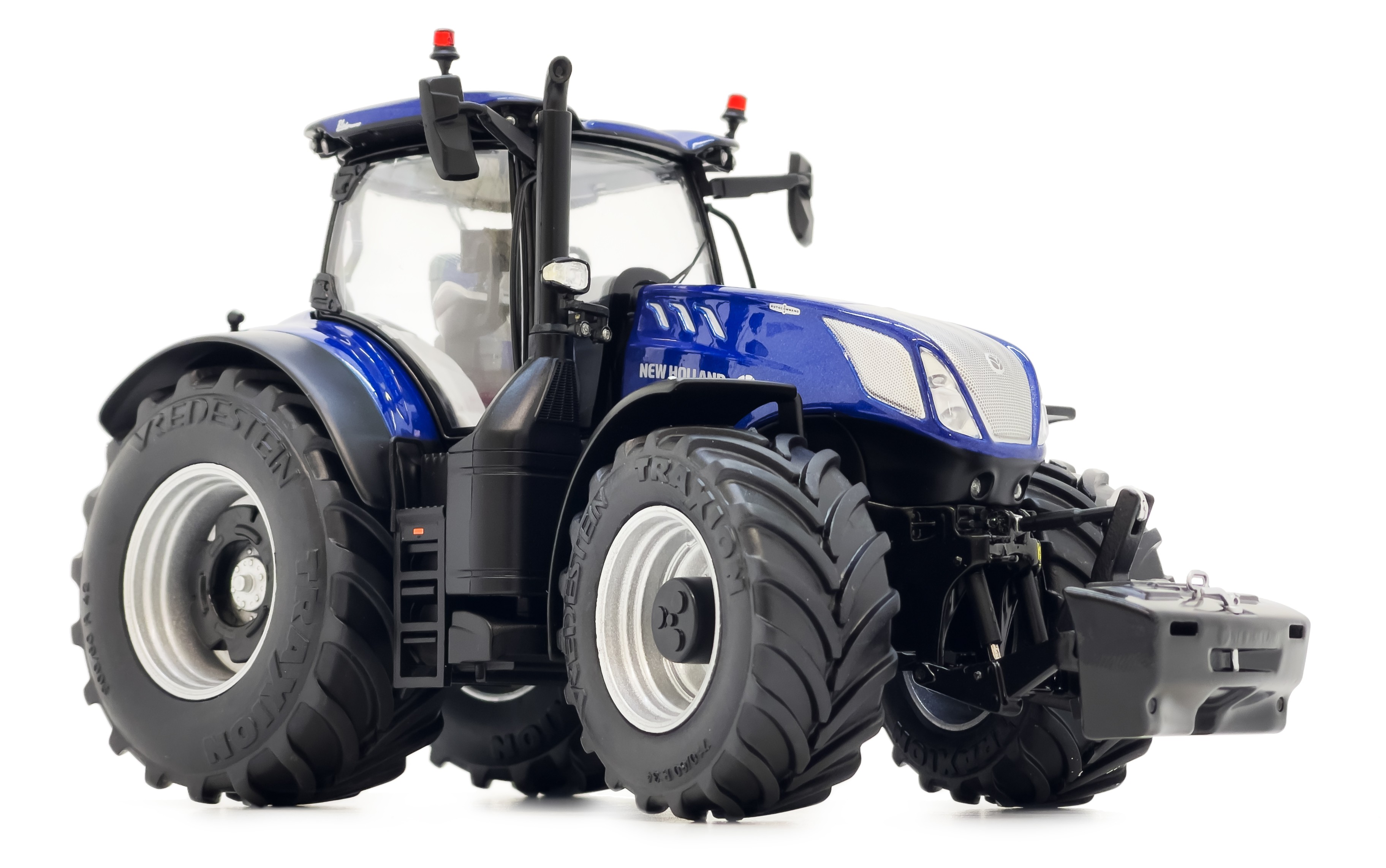 MARGE MODELS 2409 New Holland T7.340 HD Blue Power 95,00 € MARGE MO...