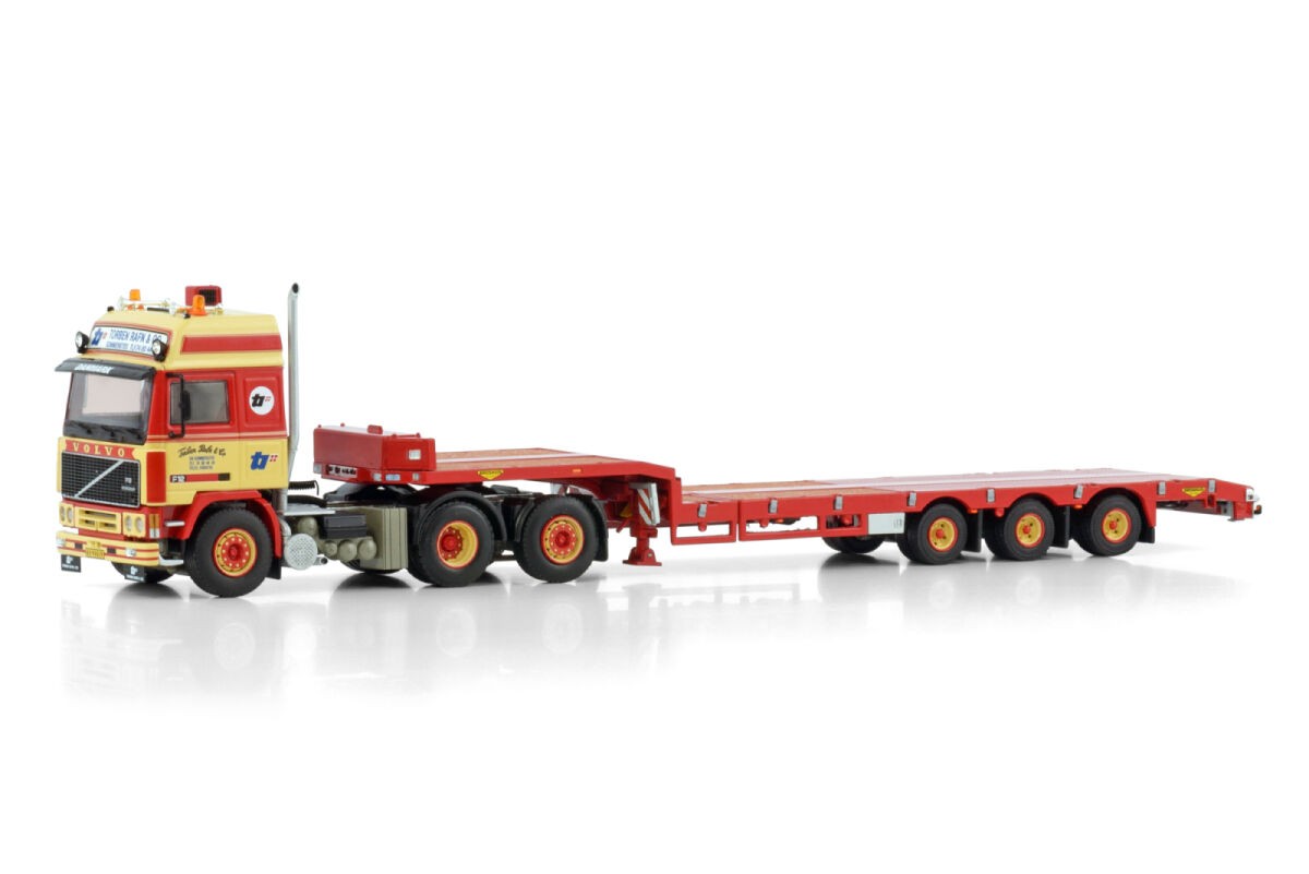 WSI 01-4445 VOLVO F12 GLOBETROTTER 6X2 TAG AXLE SEMI LOW LOADER