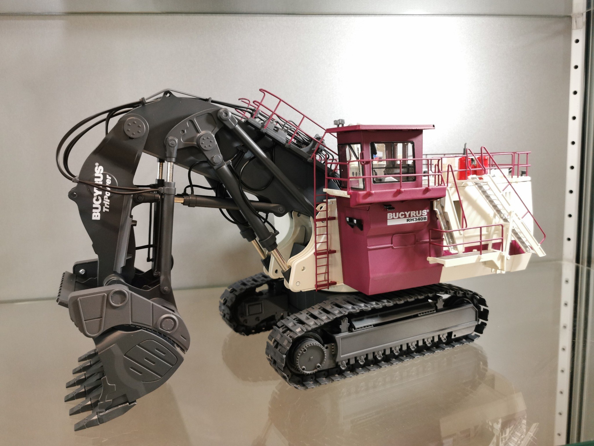 BYMO MODELLE 25008/2 Bucyrus RH340 Escavatore Da Miniera Frontale ...