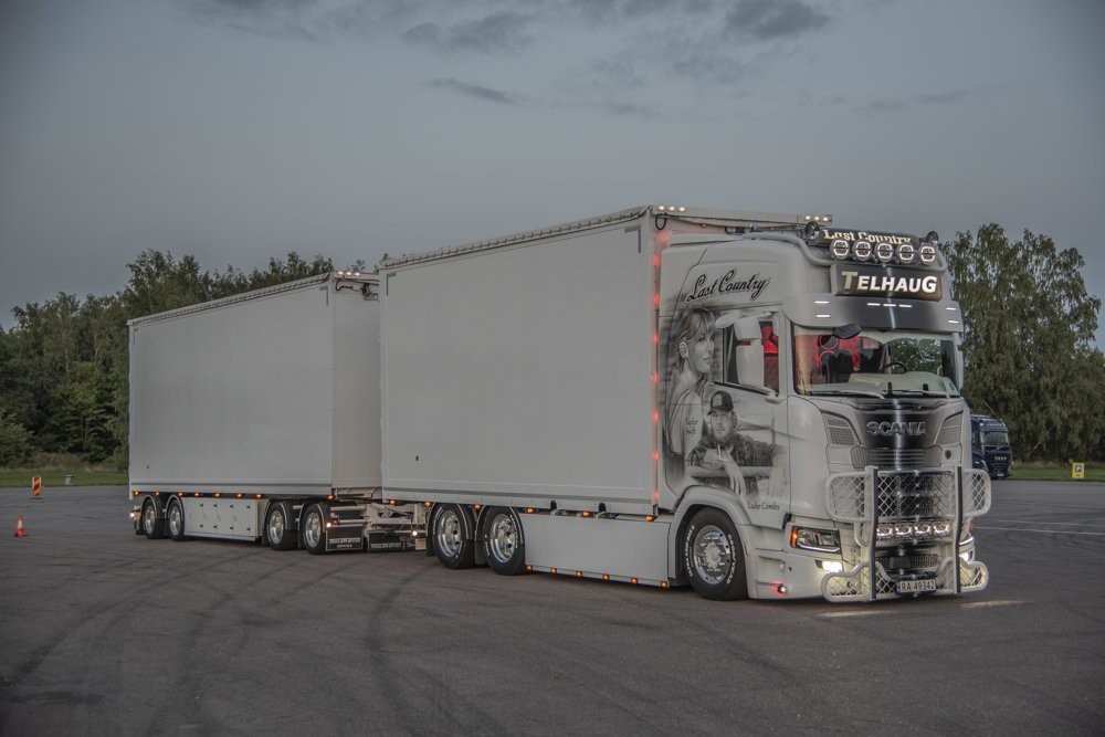 TEKNO 85554 Scania Next Gen Highline wood chip combo Telhaug TEKNO