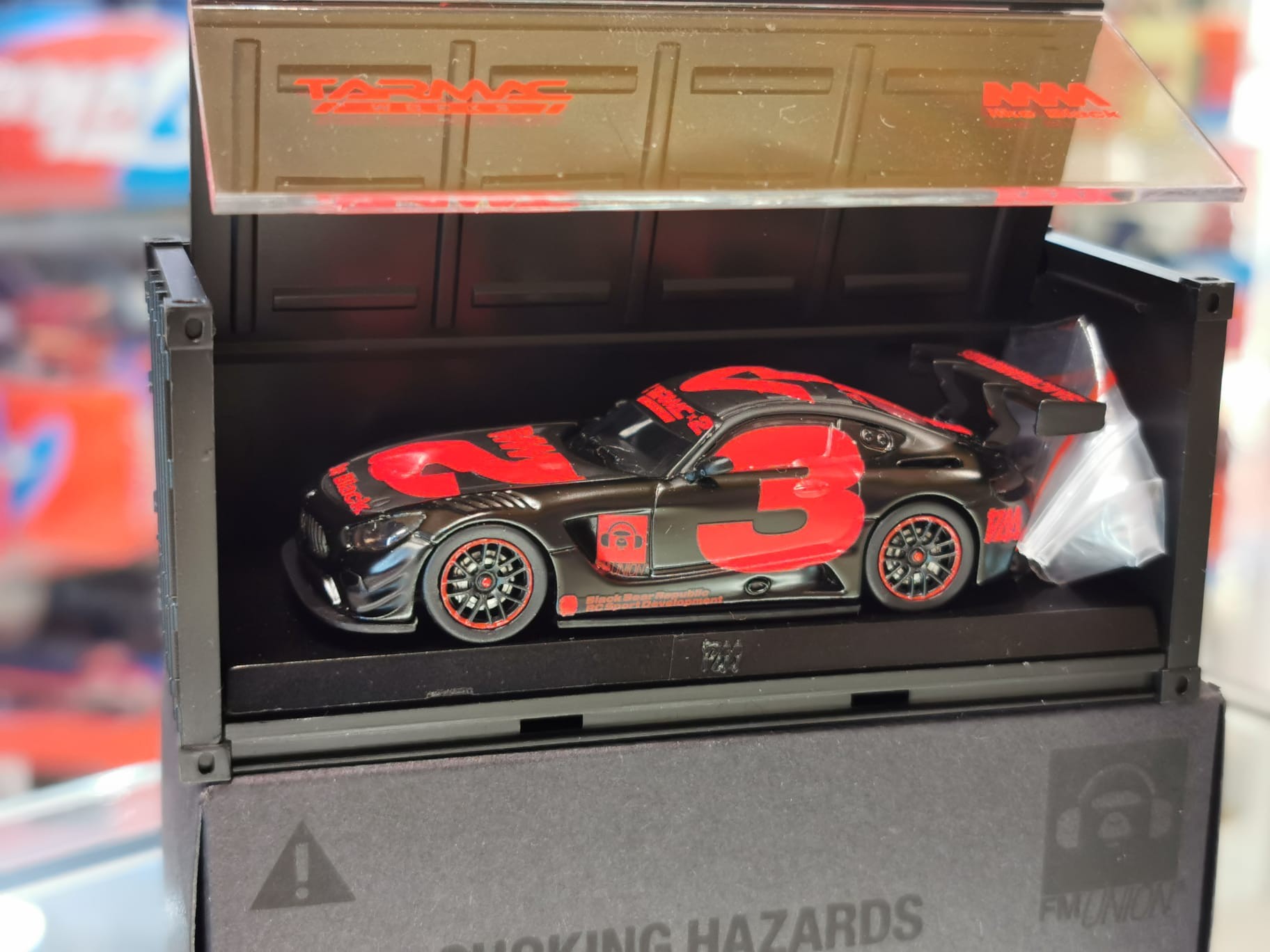 T64-008-4A3R 1/64 2018 Mercedes AMG GT3 N3 with container & figure,...